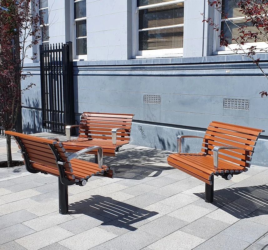 Madrid DDA Single Seat - In Ground